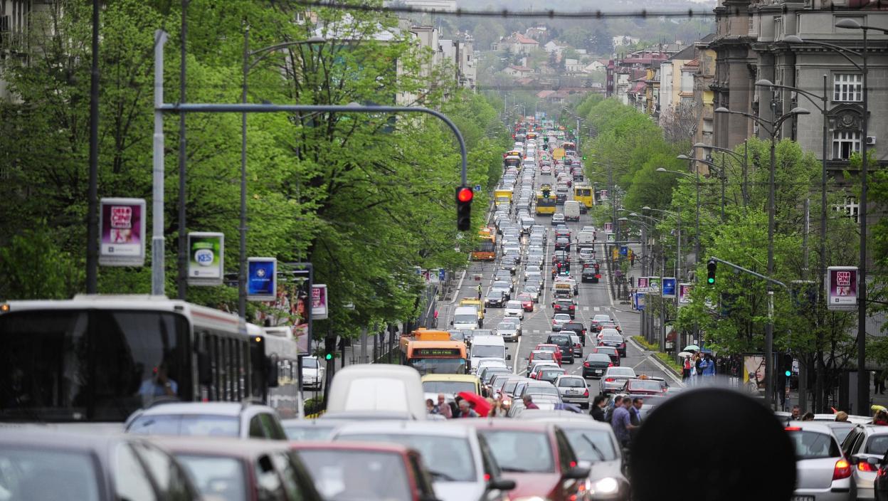 NAJLEPŠI SAOBRAĆAJNI ZNAK U BEOGRADU: Molimo za tišinu, zbog OVOGA ...