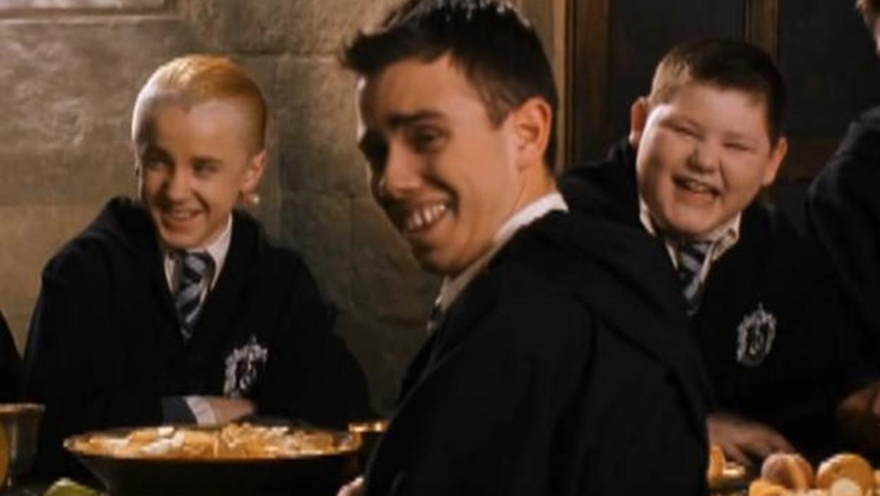 OD STRAŠILA DO PRINCA! Nekada KREZUBI dečak iz "Harija Potera" - danas ...