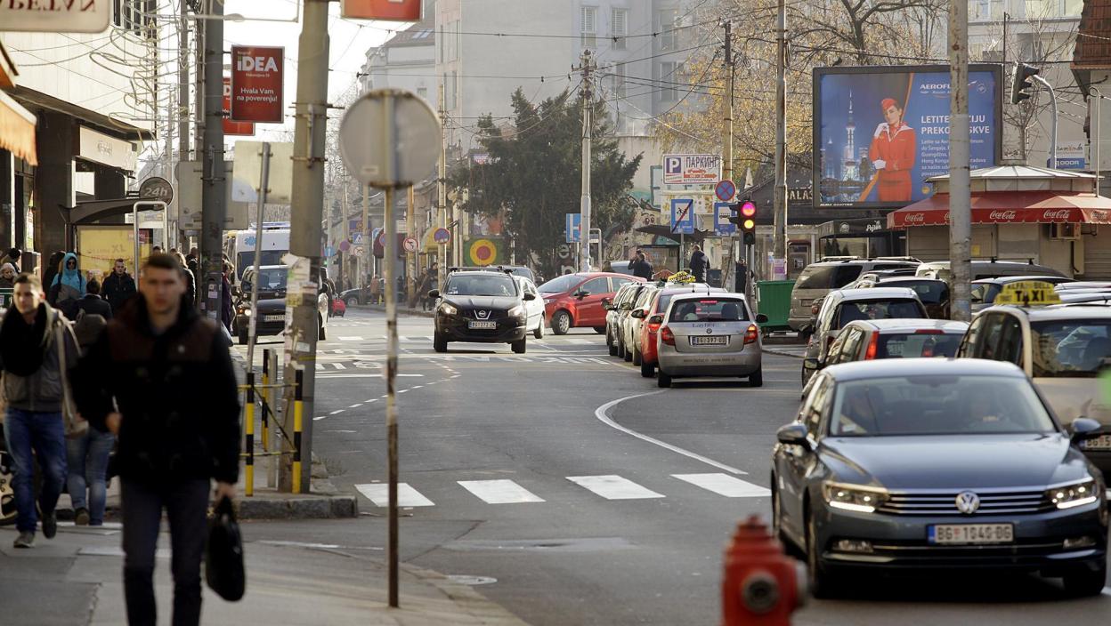 Novi način prevoza u Beogradu: Brži je od gradskog i jeftiniji od taksija