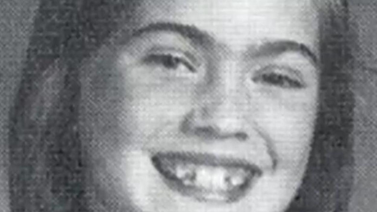 KRIVI ZUBI, JEDNA OBRVA... Ova devojčica je danas jedna od NAJLEPŠIH ...