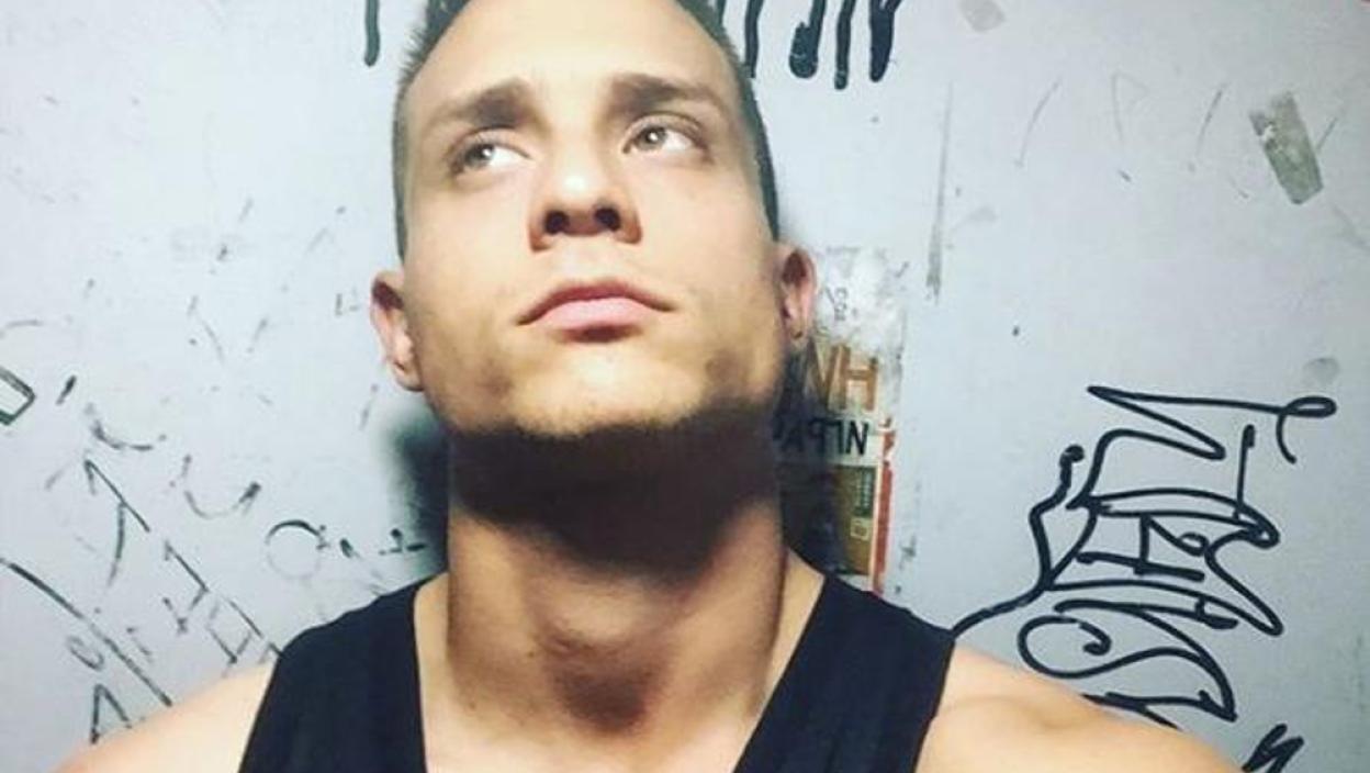 PAPARACO: Pogledajte sa kim flertuje Slaven Došlo! (FOTO) - Srbija danas