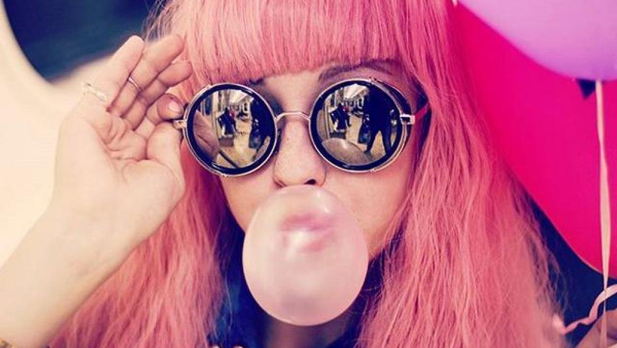 ОВО НИСИ ЗНАЛА: Жвакањем ЖВАКА угрожаваш своје здравље! - Србија данас