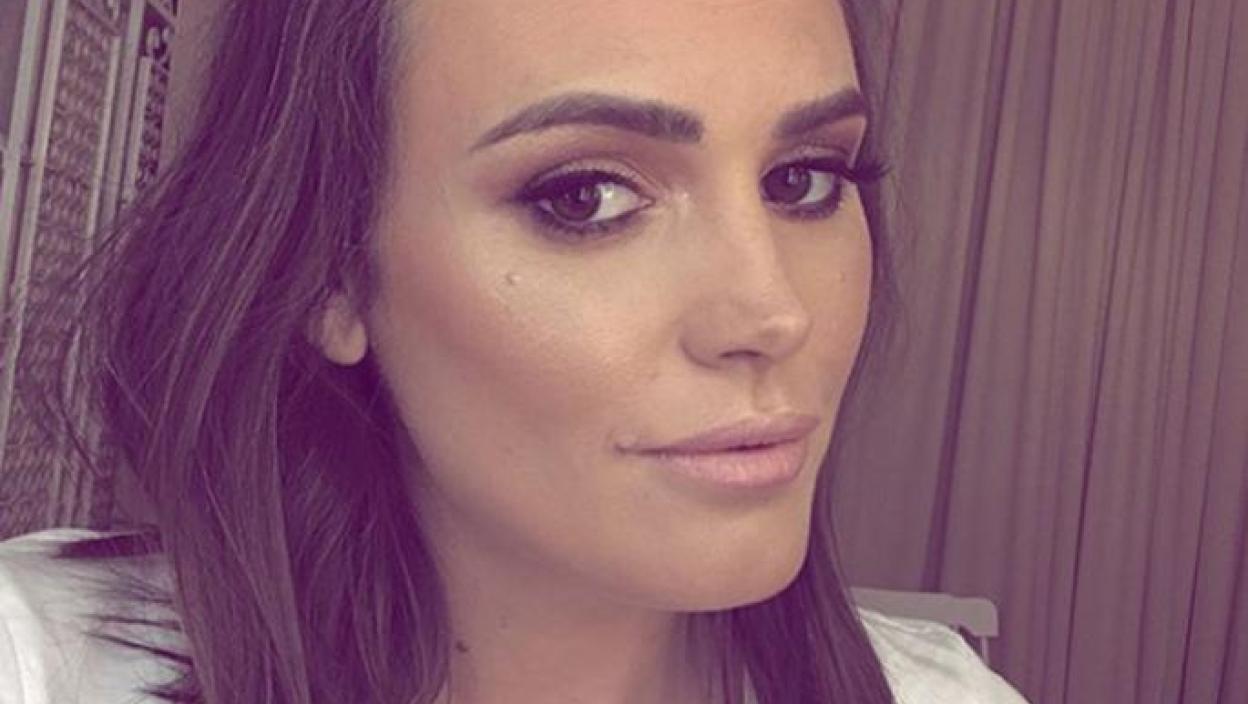 AU, KAKVO TELO ANA IMA! Ona je postala MAJKA pre samo 2 meseca ...