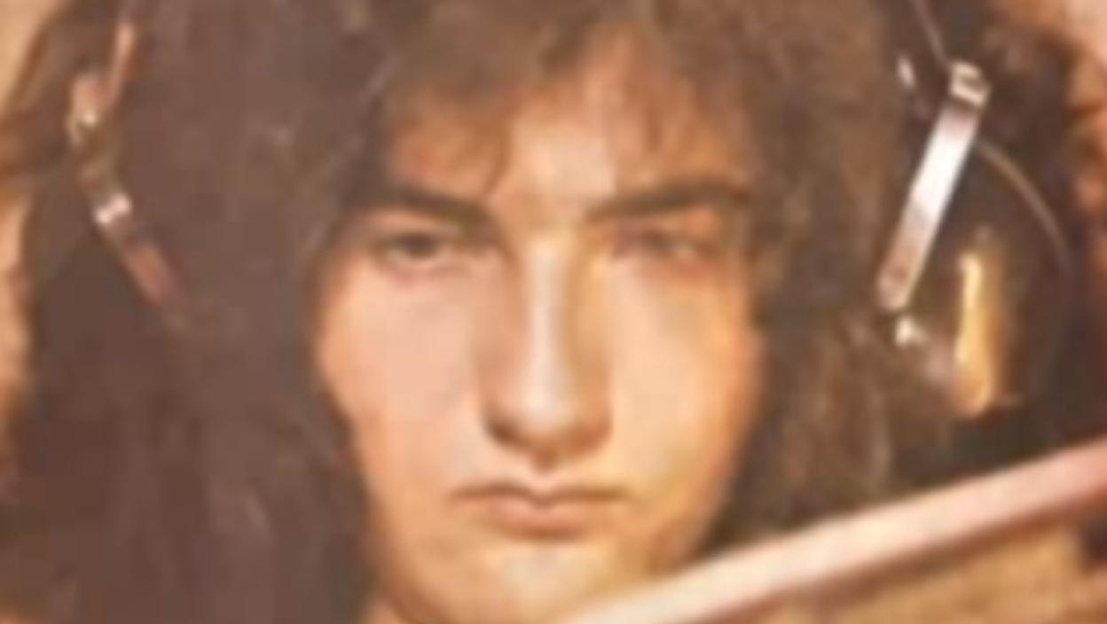 Na današnji dan pre 25 godina umro je legendarni bubnjar Bjelog dugmeta ...