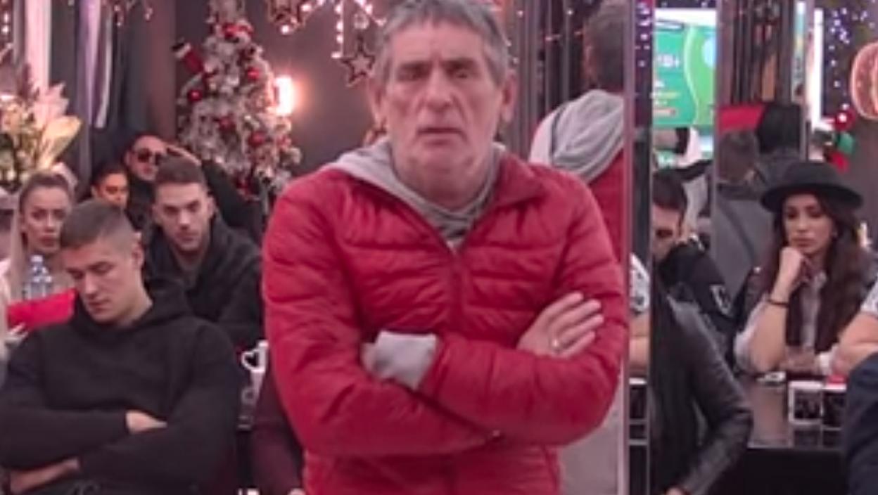 AU! NEVIĐENO! Lepi Mića na ivici SUZA - stao pred kameru, a glas mu ...