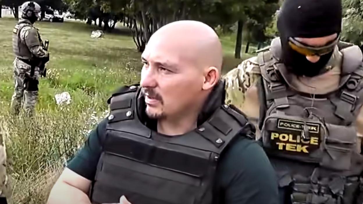 EVO KO JE ČABA DER - OD SITNOG LOPOVA DO PLAĆENOG UBICE: Debeli dosije ...