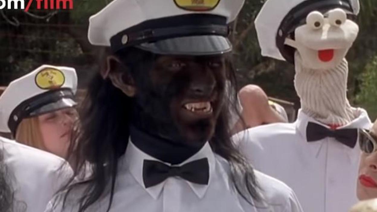 Iza ove maske krije se jedan od napoznatijih i NAJLEPŠIH glumaca ...