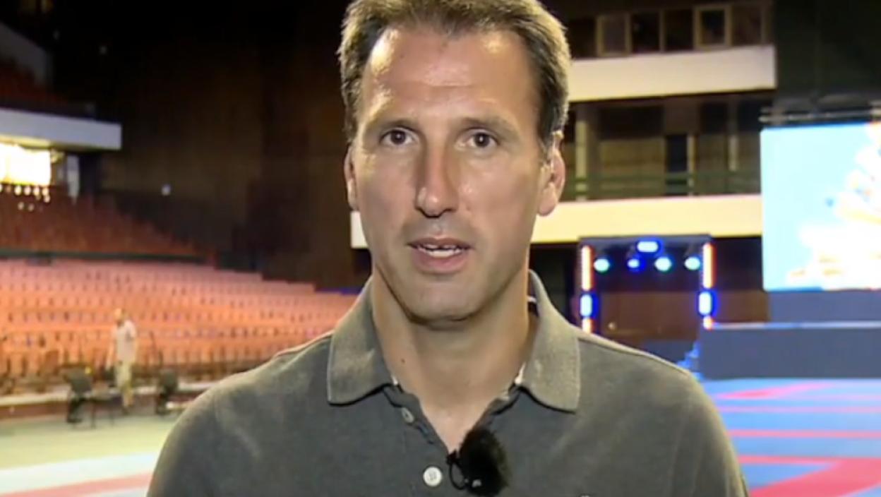 ŽENA MU ČUPALA KOSU, TUKLI SE PO STANU - DETE IH RAZDVAJALO!? Poznati ...