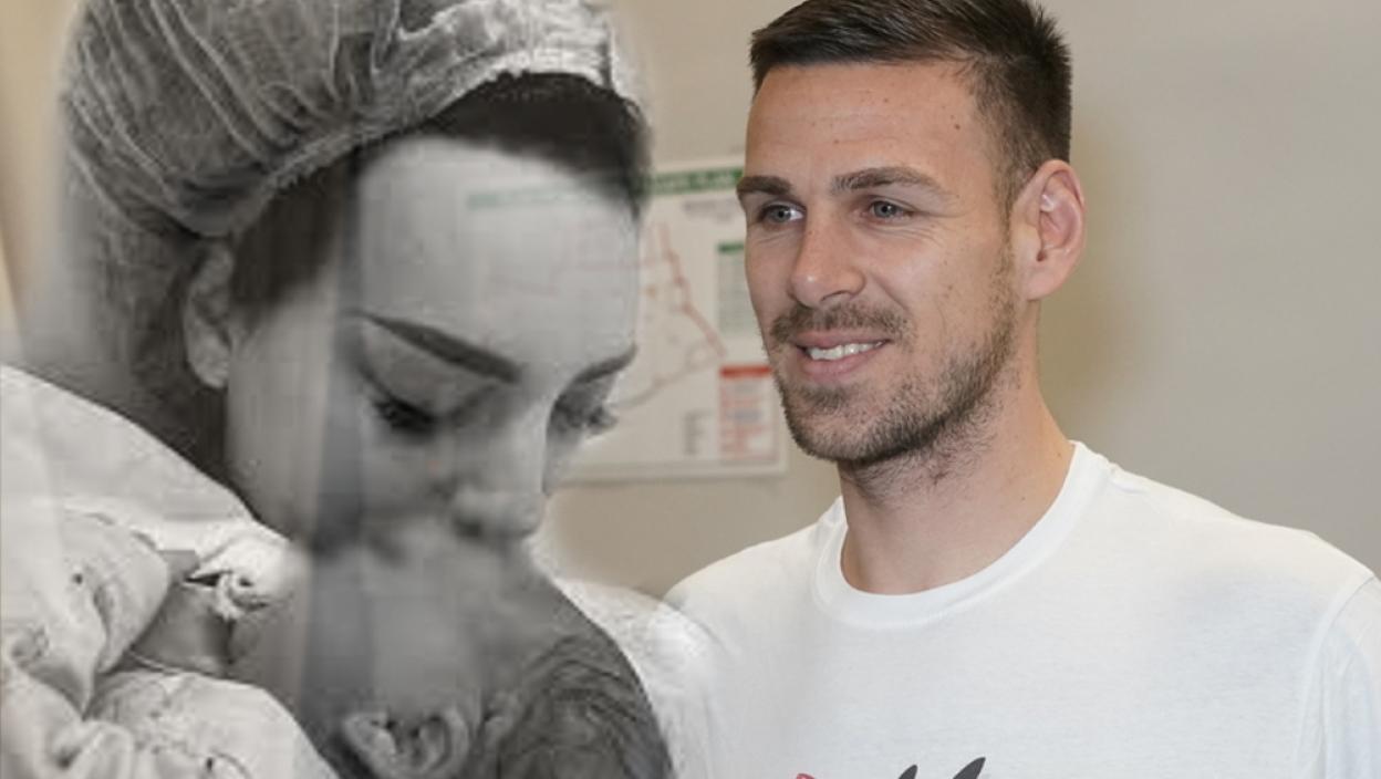 Завирите на ПРОСЛАВУ РОЂЕЊА КАЋИНЕ И ГОБЕЉИНЕ КЋЕРКЕ: Поносни тата ...