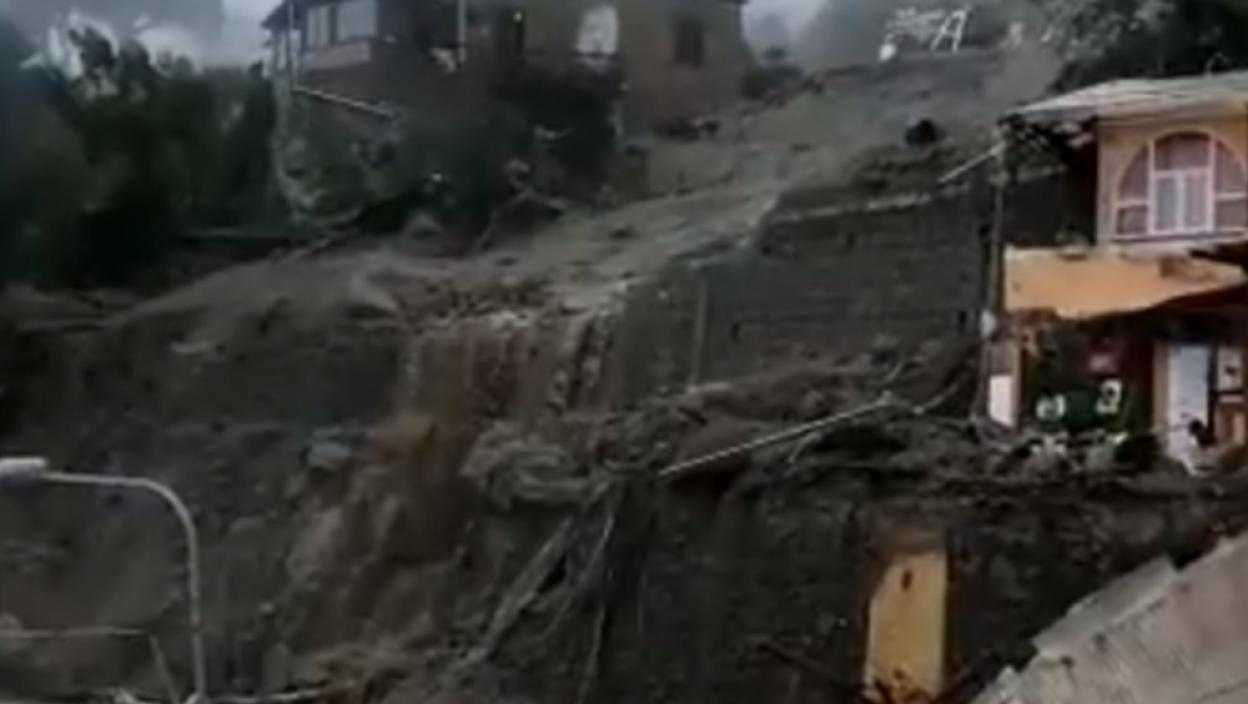 SCENE UŽASA! ITALIJA ZAVIJENA U CRNO: Ima mrtvih i nestalih, ostrvo ...