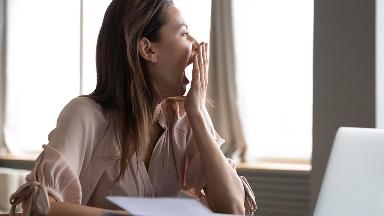 NIJE UMOR ILI POSPANOST - Evo šta vam telo zapravo poručuje kada zevate