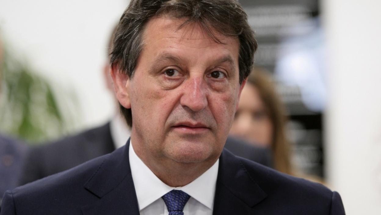 Bratislav Gašić imao udes: Vozač zaspao za volanom pa udario u vozilo ...