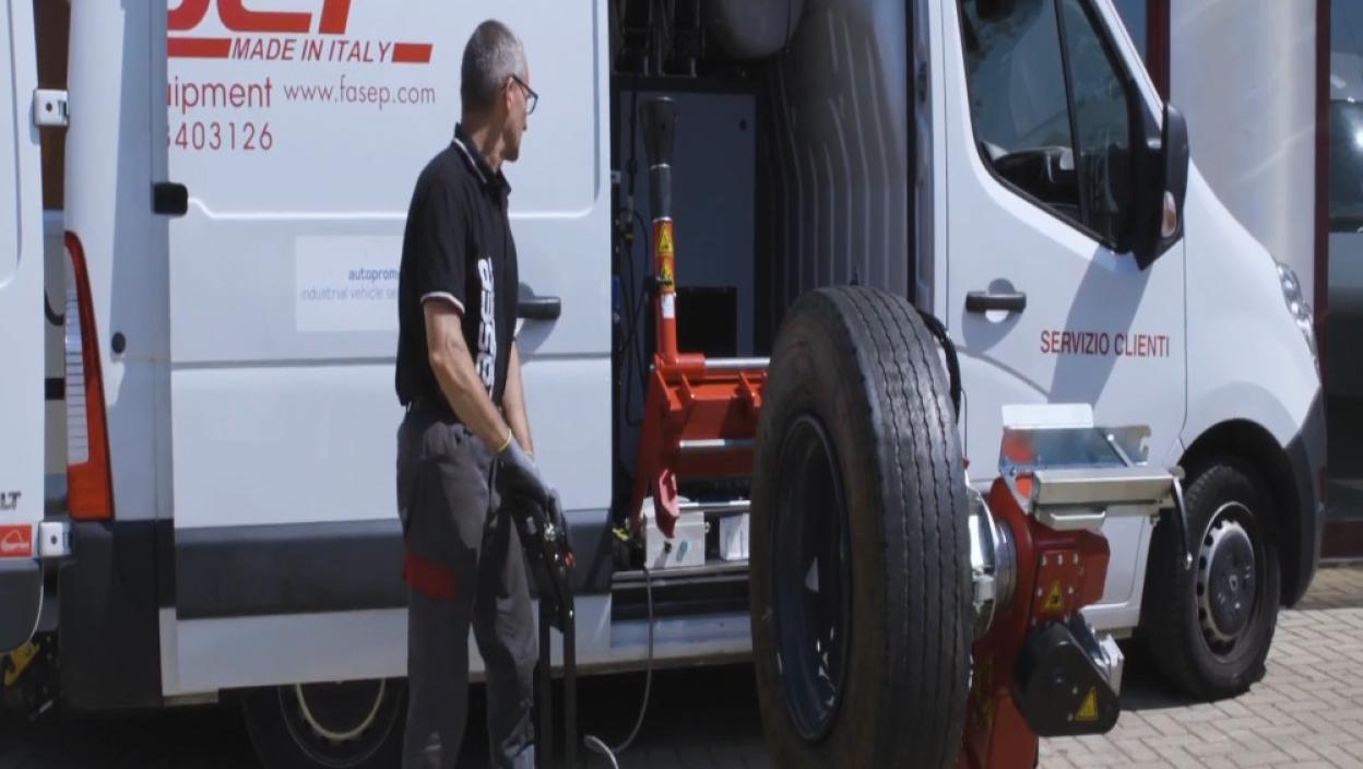 MOBILNI VULKANIZER: Koliko košta, gde dolazi, sve što treba da znate