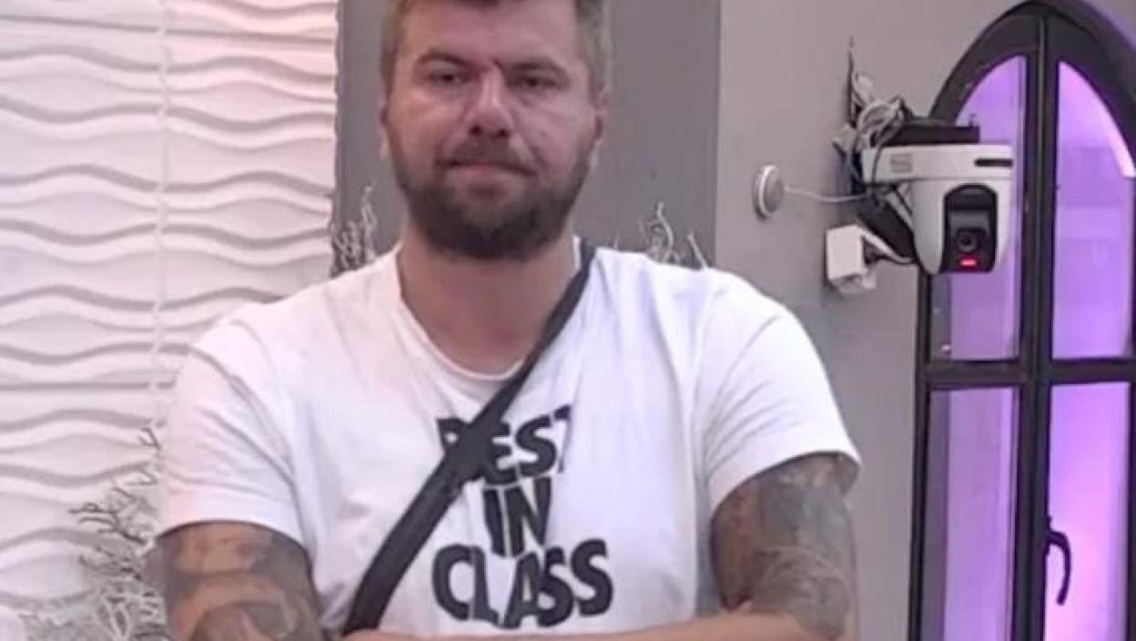 JANJUŠ SPAKOVAO KOFERE I ODVEO ĆERKU: Bivši zadrugar sa Krunom odlučio ...