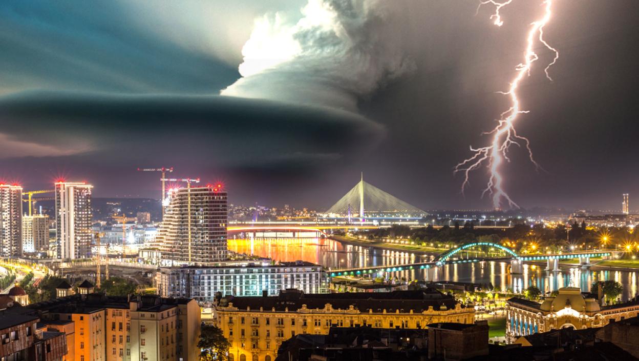 UPALJEN METEO ALARM ZA BEOGRAD! Budite oprezni: Prognozirane su opasne ...