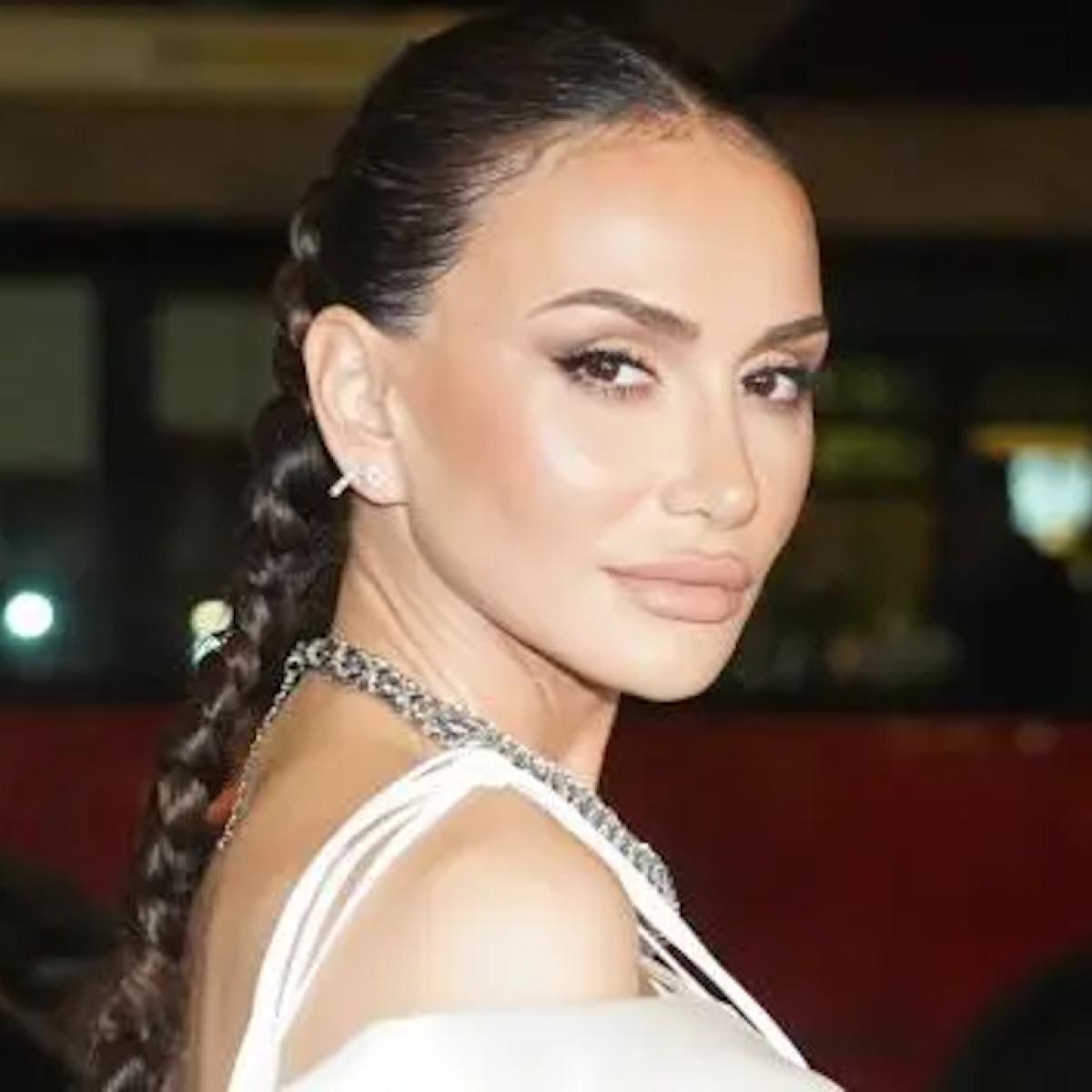 Emina Jahovic Pre I Posle